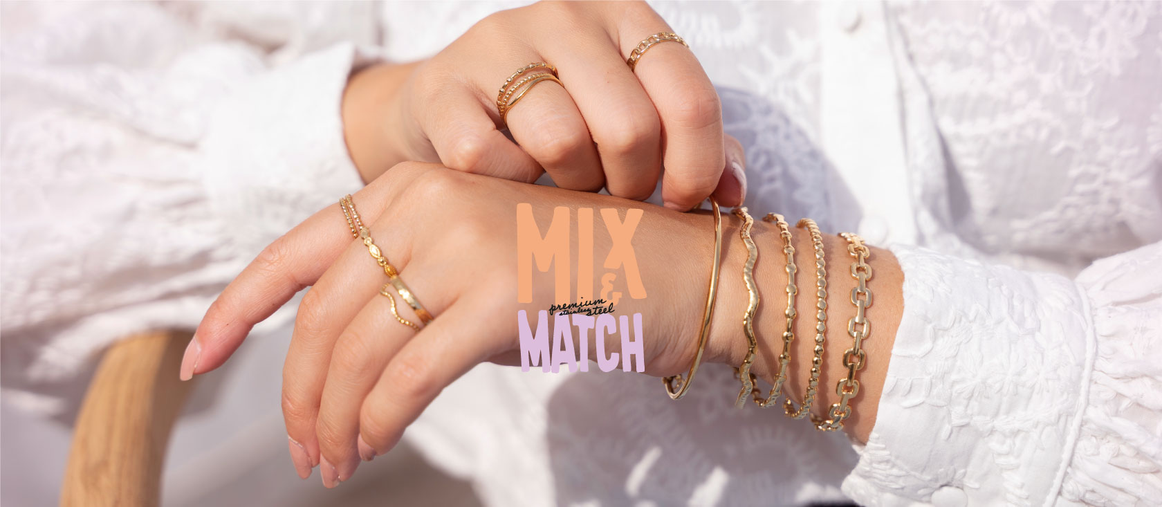 Jewellery, clothing & accessories - New trendy items everyday